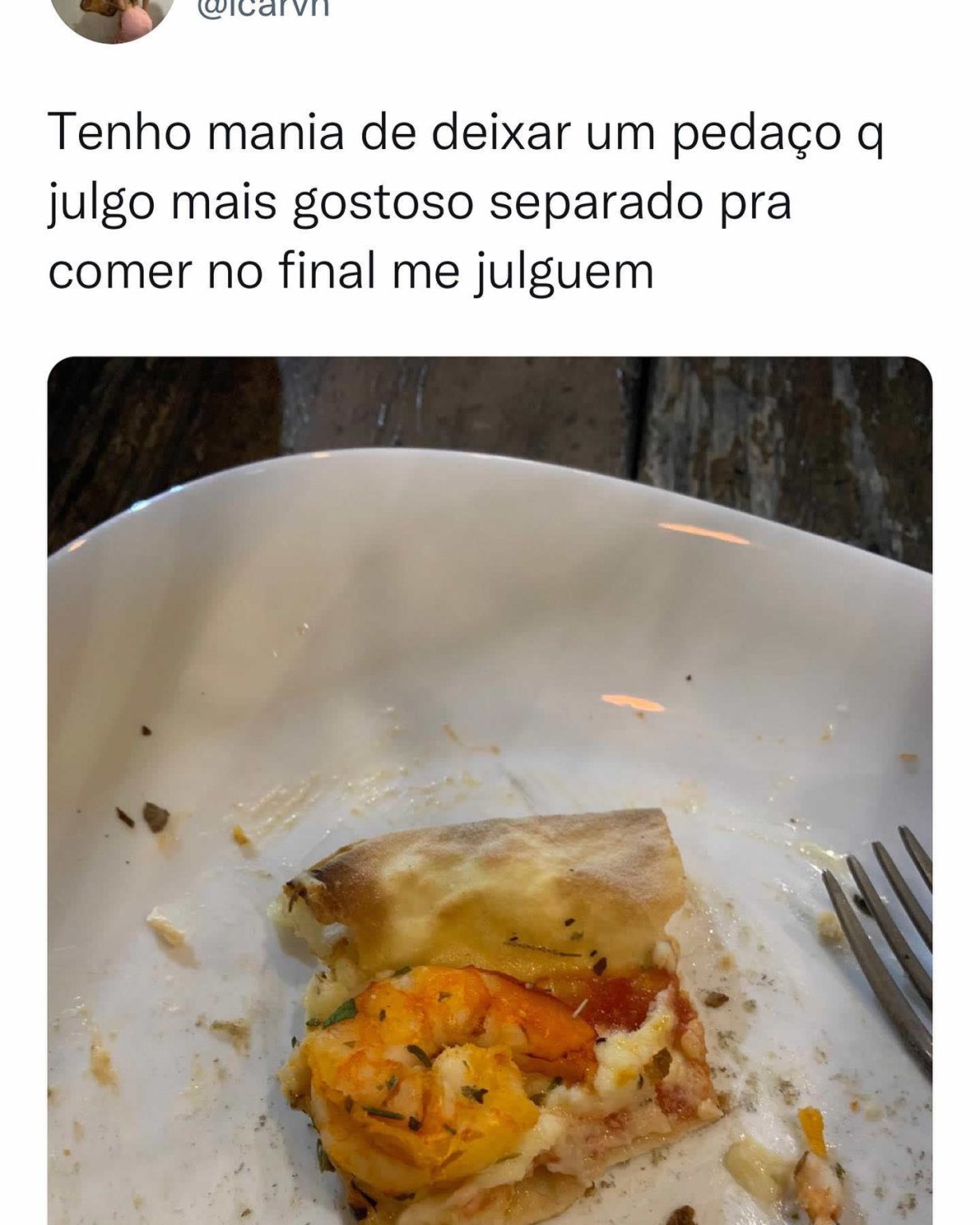 Aquela mania na hora de comer - Aziume - Blog de humor